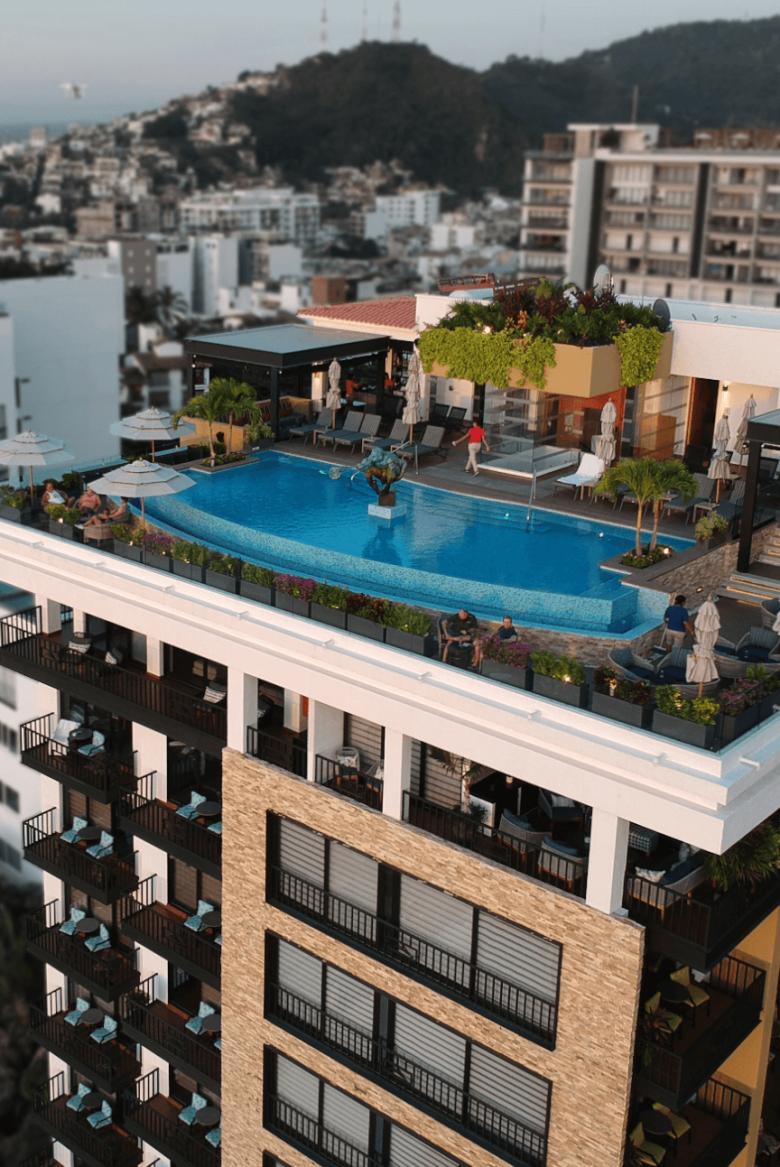 Luxury Vacation Rentals in Puerto Vallarta | Pinnacle Resorts