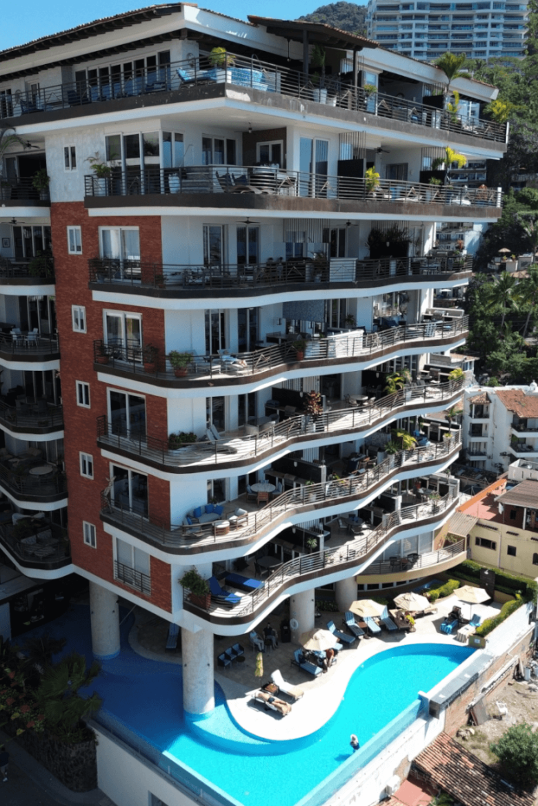Luxury Vacation Rentals in Puerto Vallarta | Pinnacle Resorts