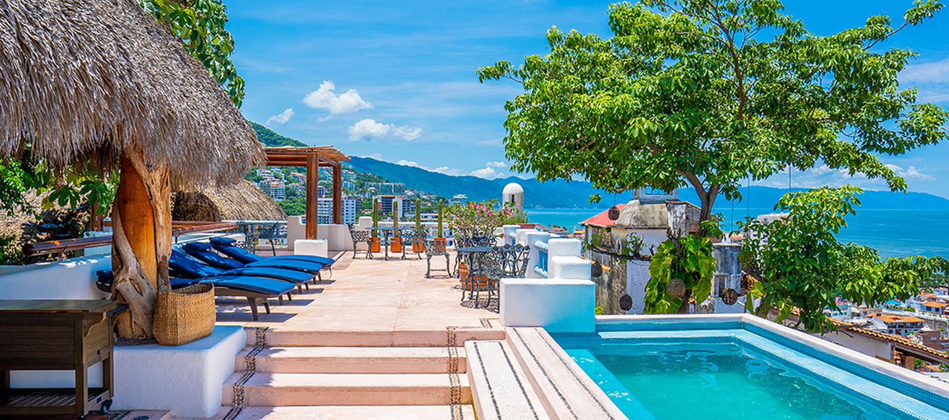 TOP Terrazas con VISTA AL MAR en la Zona Romántica | Pinnacle Resorts